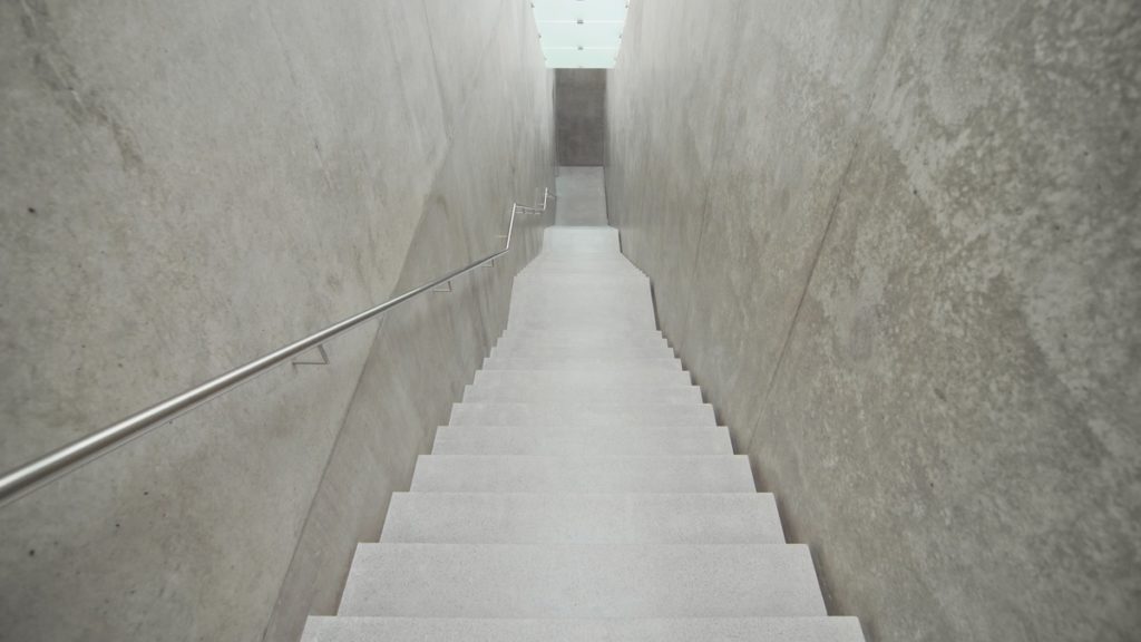How Do You Form Concrete Steps with Sidewalls? - Richfield Concrete